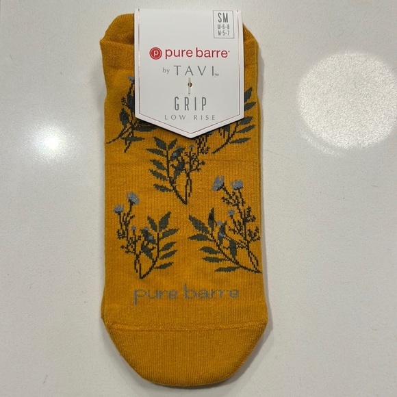 Pure Barre | Accessories | Pure Barre Low Rise Honey Floral Grip Socks ...